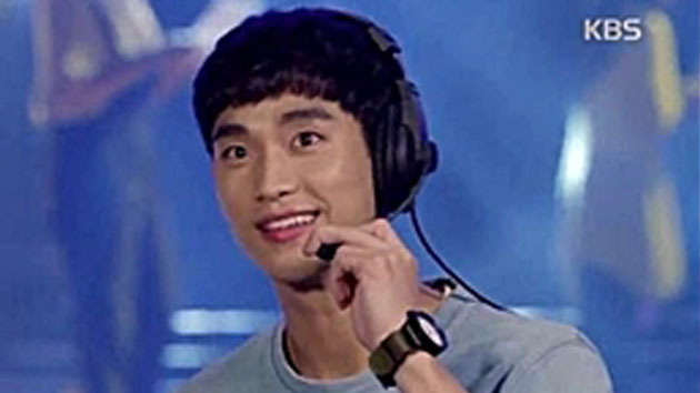 [방송]'한밤' 김수현, 악역 욕심 "조연도 상관없어" | YTN