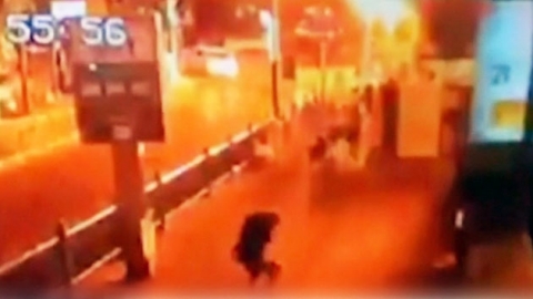 [국제]방콕 도심 테러 140여 명 사상...소규모 폭발 잇따라 | YTN