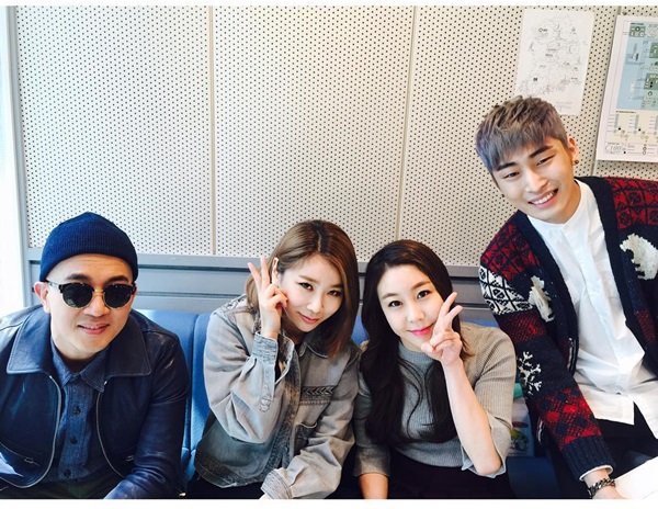 [방송]'프로듀스101' 황이모 "101명 단체 채팅방 있다" | YTN