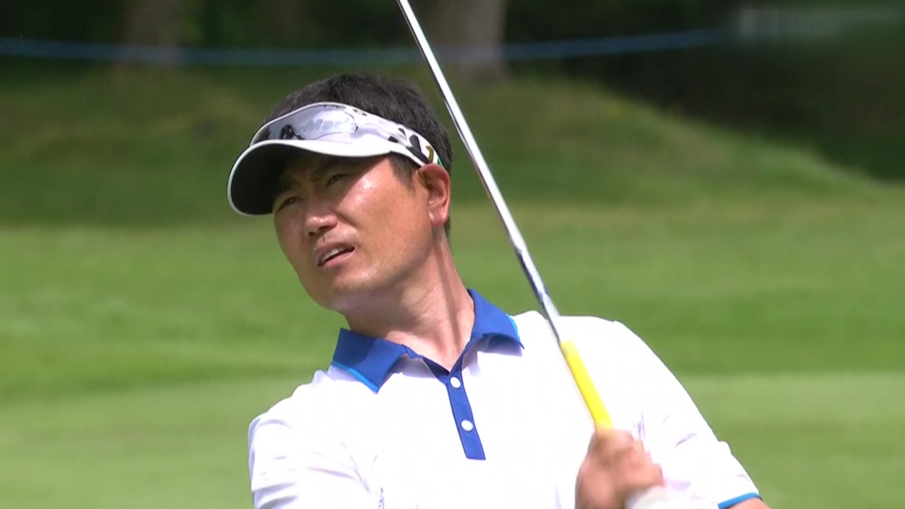 [스포츠]양용은, PGA챔피언십 3R 공동 3위...역전 우승 도전 | YTN