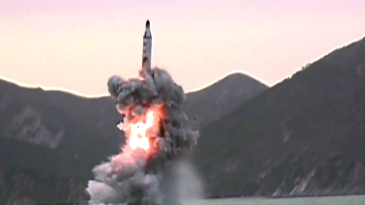 [정치][속보] 北, 새벽 5시40분 동해상에서 SLBM 발사 | YTN