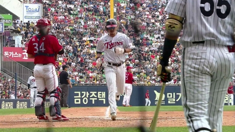 [스포츠]'가을 잔치 향한 외나무다리 승부' LG, KIA에 2연승 | YTN