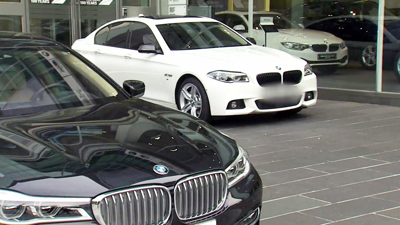 [사회][YTN 실시간뉴스] BMW 전시차가 새 차로 둔갑..."나 몰라라" | YTN