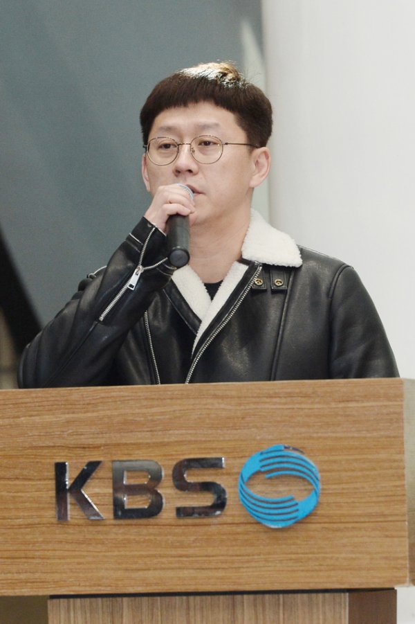 [방송]TV조선, SBS 서혜진PD 이어 KBS 정희섭PD 영입...제작 강화 | YTN