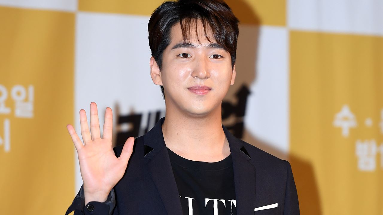 [방송][Y이슈] B1A4 출신 차선우, 오늘(30일) 비공개 현역 입대 | YTN