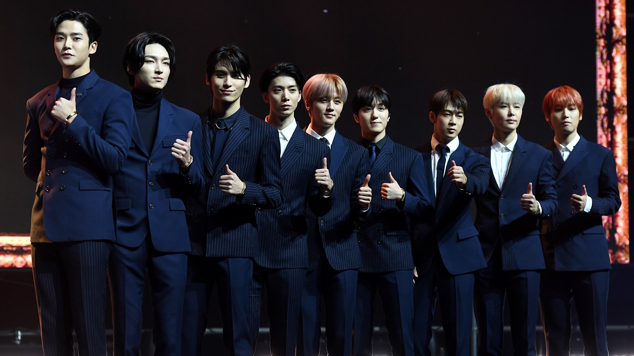 [가요][Y현장] SF9 "슈트 콘셉트, 조지 클루니 자연스러운 섹시함 참고" | YTN