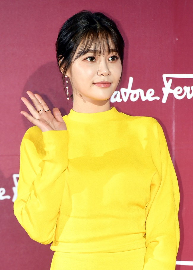 [가요]AOA 유나, FNC와 계약 종료…"도전하는 시간 가질 것" | YTN