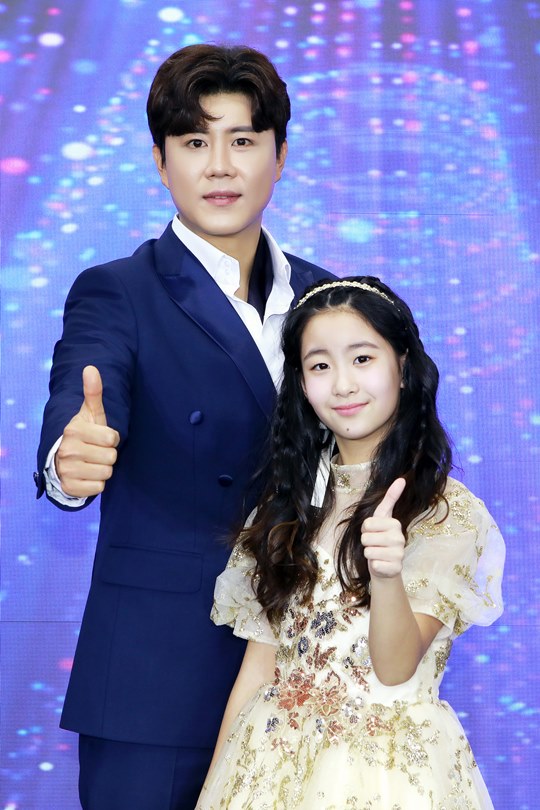 [방송]"한 줄기 빛→세상 밖으로 나왔다"..톱8이 밝힌 '트롯 전국체전' (종합) | YTN