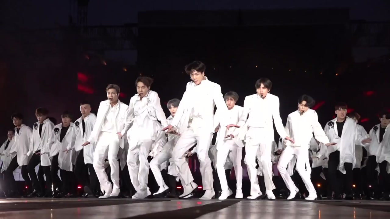 [문화]BTS 콘서트 PD의 뒷얘기 "그들의 성공 비법은 이것" | YTN