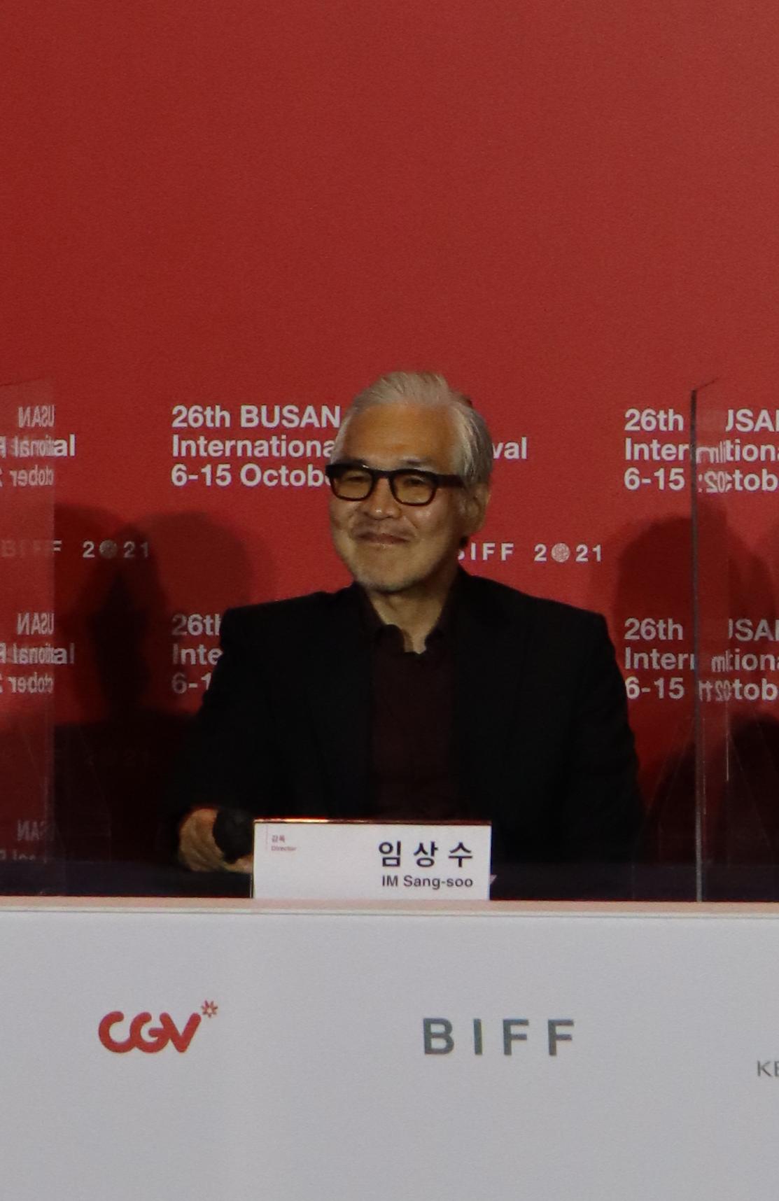 [Y현장][26th BIFF] 부국제 포문 연 '행복의 나라로'...임상수 표 착한 영화란 (종합) | YTN