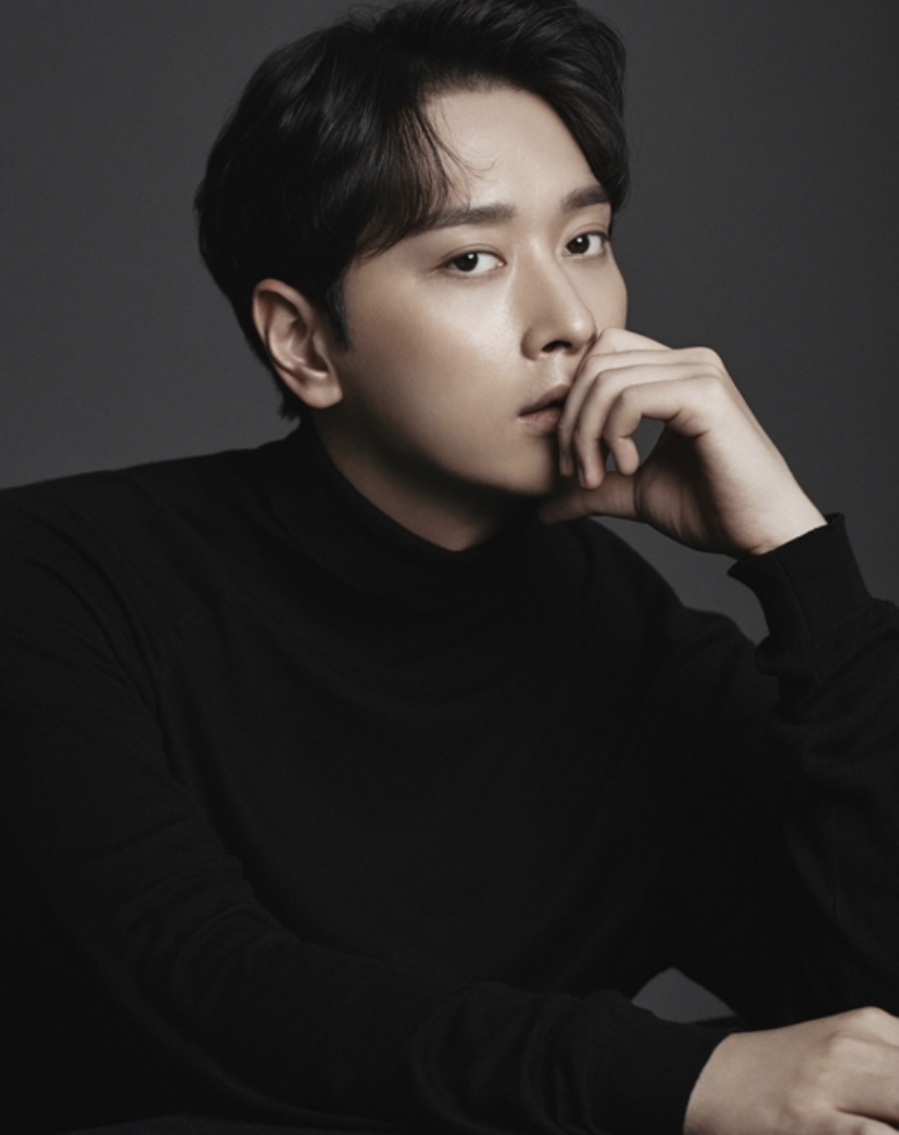 [방송]황찬성, 엘줄라이엔터 전속계약 "2PM 활동은 JYP와 함께"(공식) | YTN