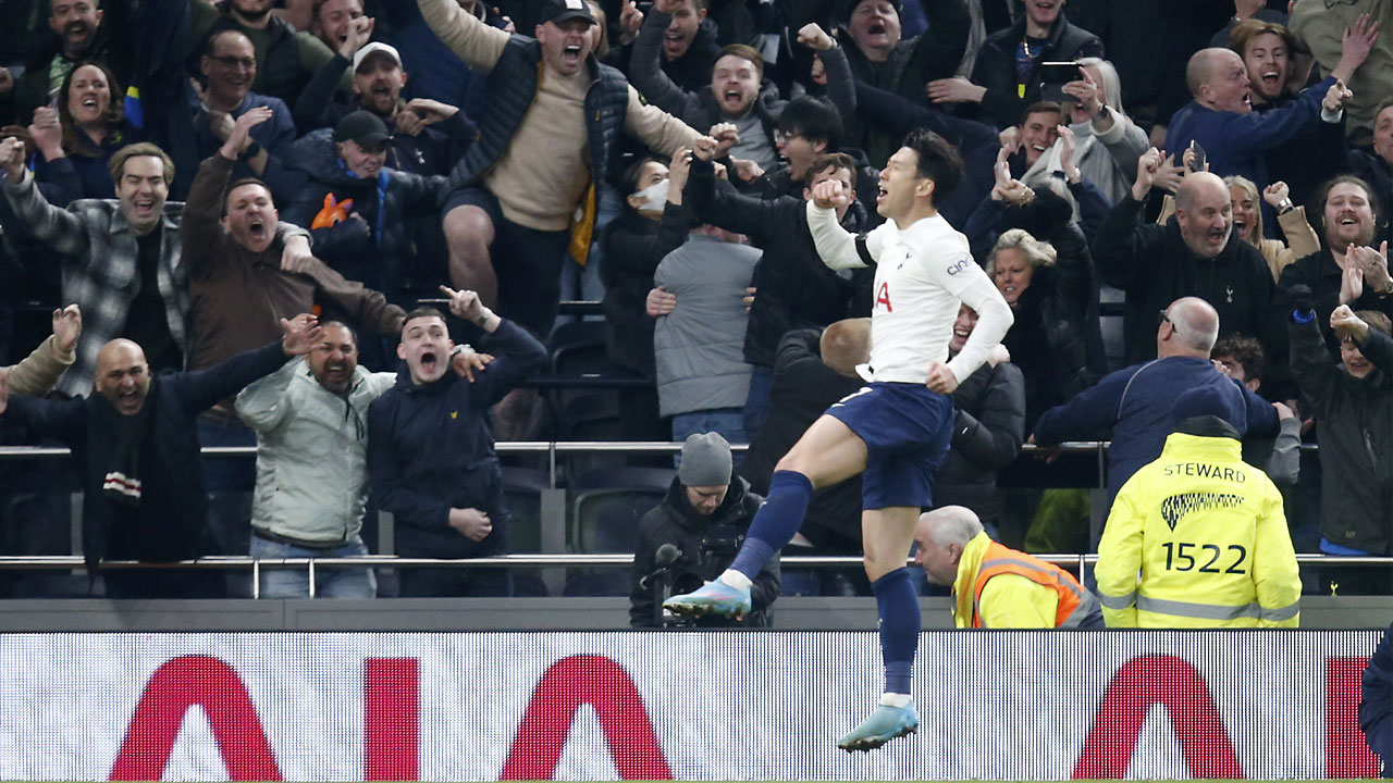 [스포츠]손흥민, '리그 12·13호' 멀티골 폭발...EPL 득점 2위로 | YTN