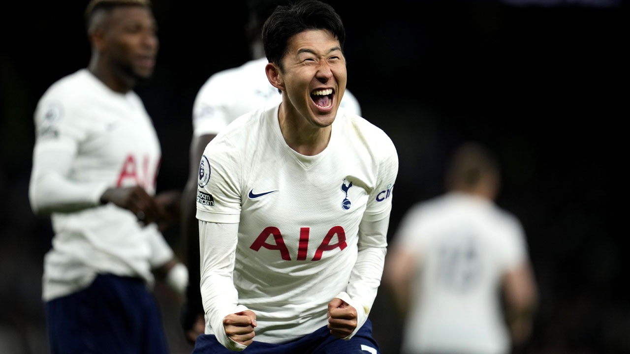 [스포츠]필드골은 살라흐 넘어 1위...SON, 아시아 최초 EPL 득점왕 될까? | YTN