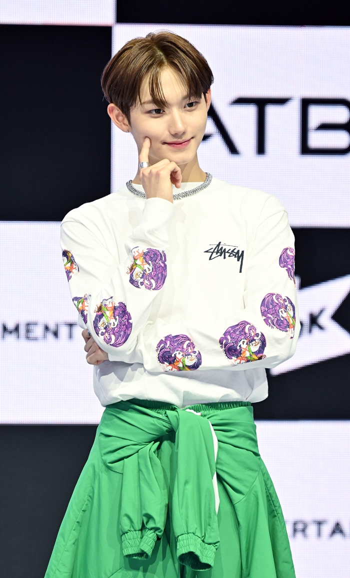 [Y현장] ATBO 막내 원빈 "촬영 현장에서 밥차 처음 봐...너무 맛있어" | YTN