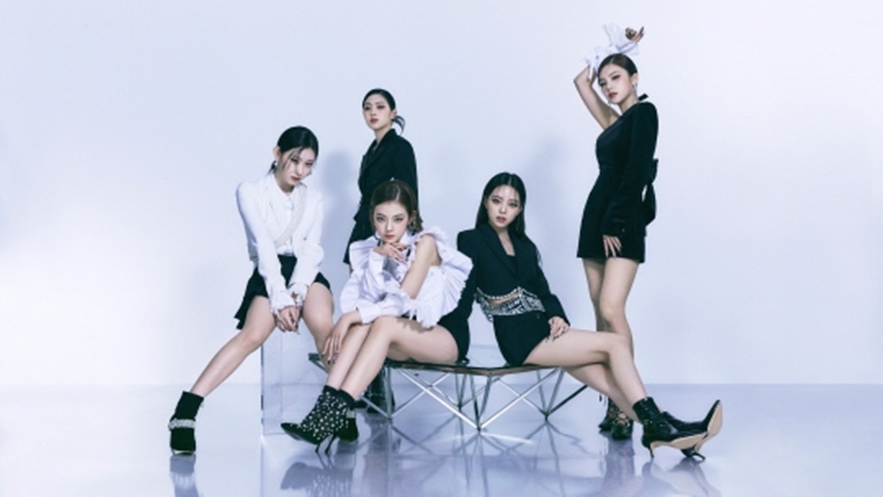 [가요]ITZY·바비 렉사 ‘Break My Heart Myself’ 리믹스 음원 발표 | YTN