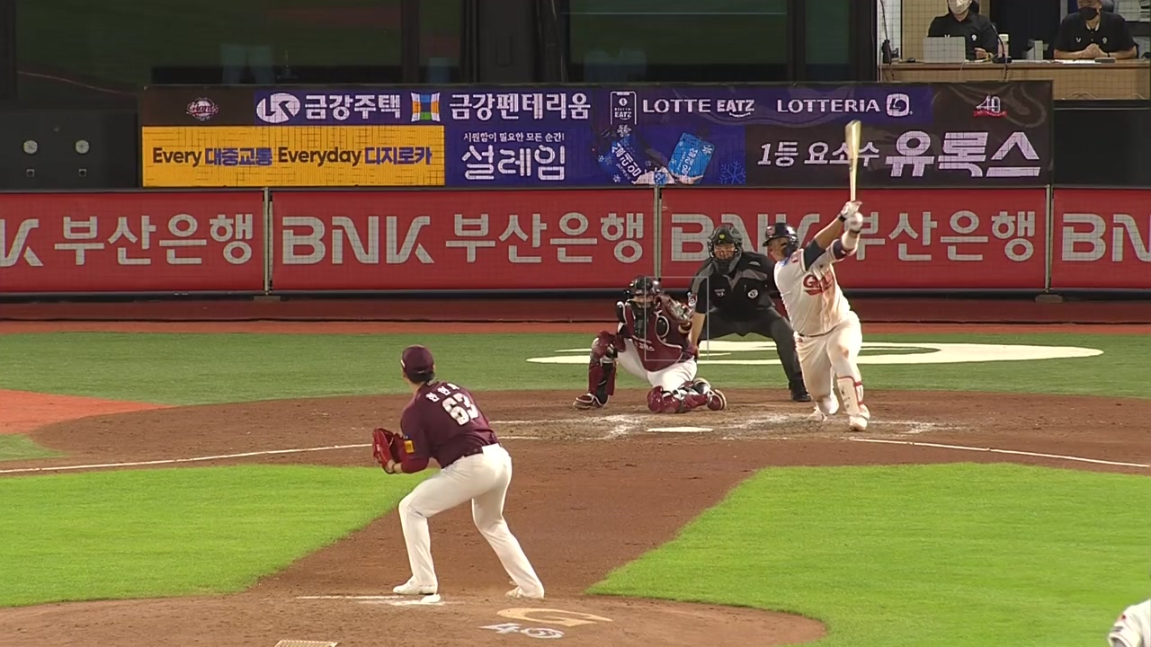 [스포츠]"역전 우승 가자" 2위 LG, kt 꺾고 선두 SSG 3경기 차 추격 | YTN