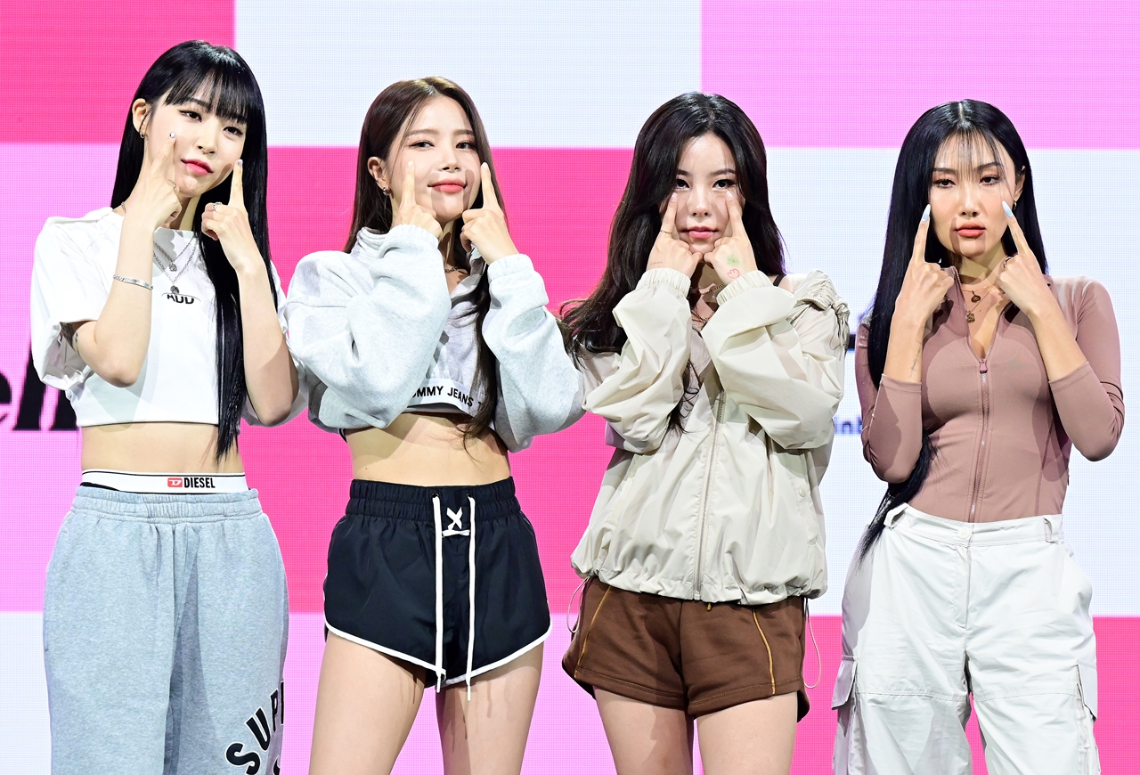 [Y현장] "연말 꽉 채울 것" 9주년 향하는 마마무, 가요계에 또 '일낼라' (종합) | YTN