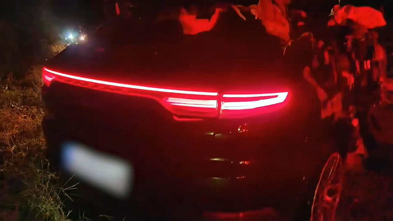 [전국]호남고속도로서 SUV와 5톤 트럭 충돌...1명 숨져 | YTN