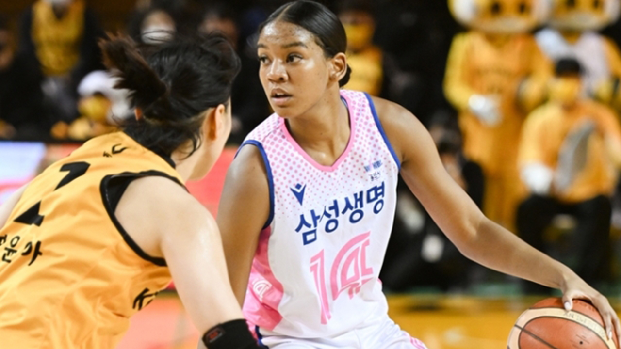 [스포츠]'키아나 스미스 14점' 삼성생명, 12년 만에 개막 3연승...KB는 3연패 | YTN
