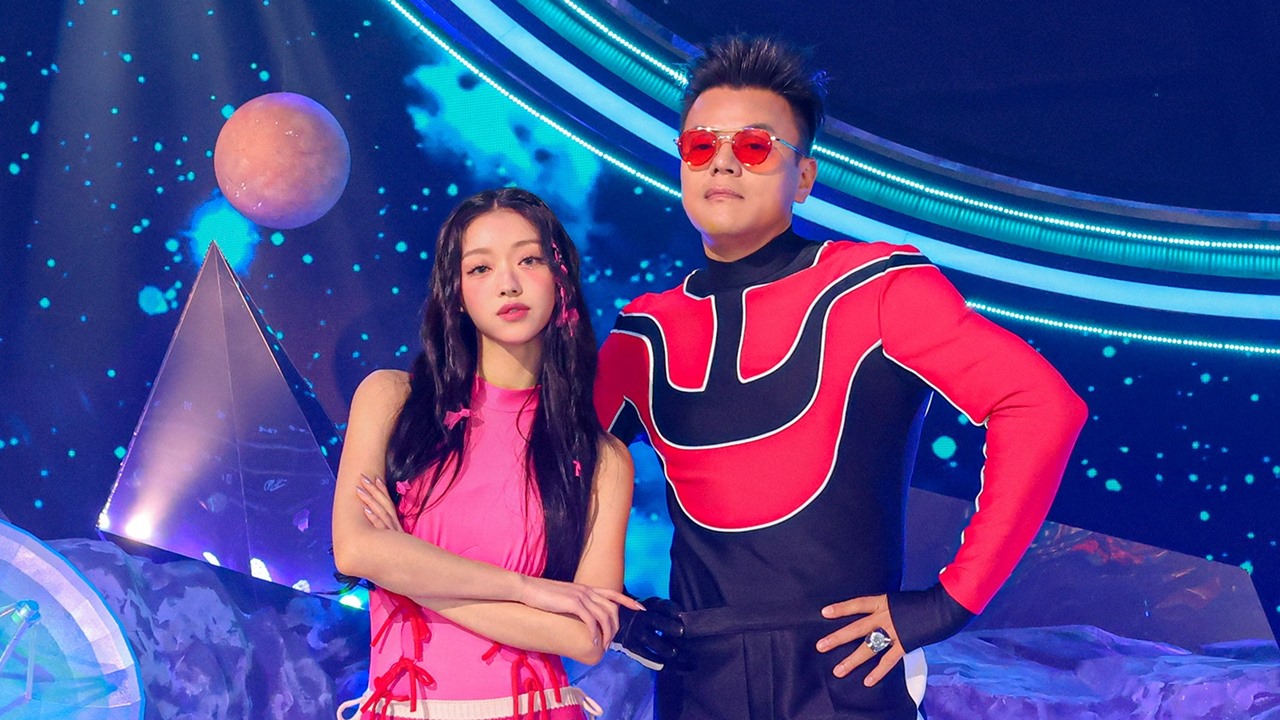 [가요]박진영·유아, SBS ‘인기가요’ 무대서 환상적 댄스 호흡 | YTN