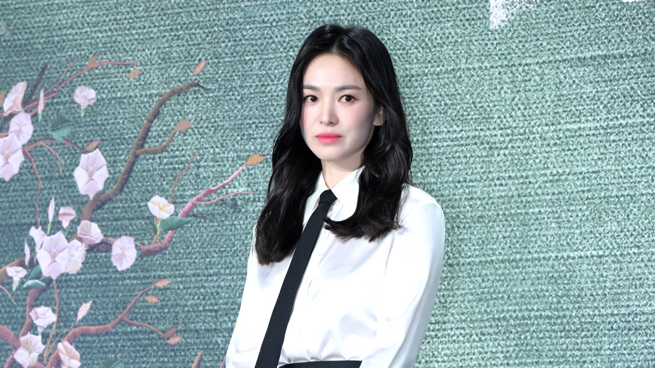 [방송][Y현장]'더 글로리' 안길호 감독 "송혜교, 캐릭터 싱크로율 120% 이상" | YTN