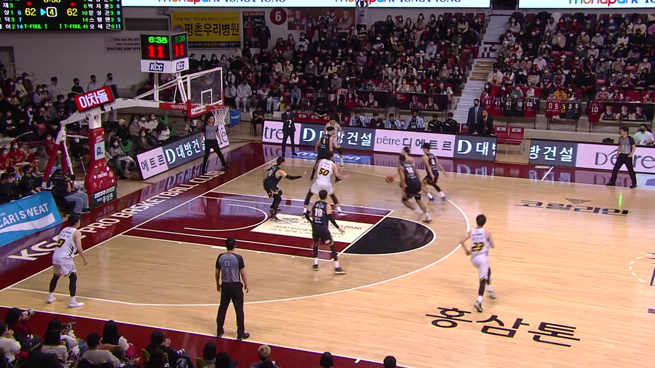 [스포츠]'이재도 17점' LG, 선두 KGC인삼공사 꺾고 5연승...단독 2위 | YTN