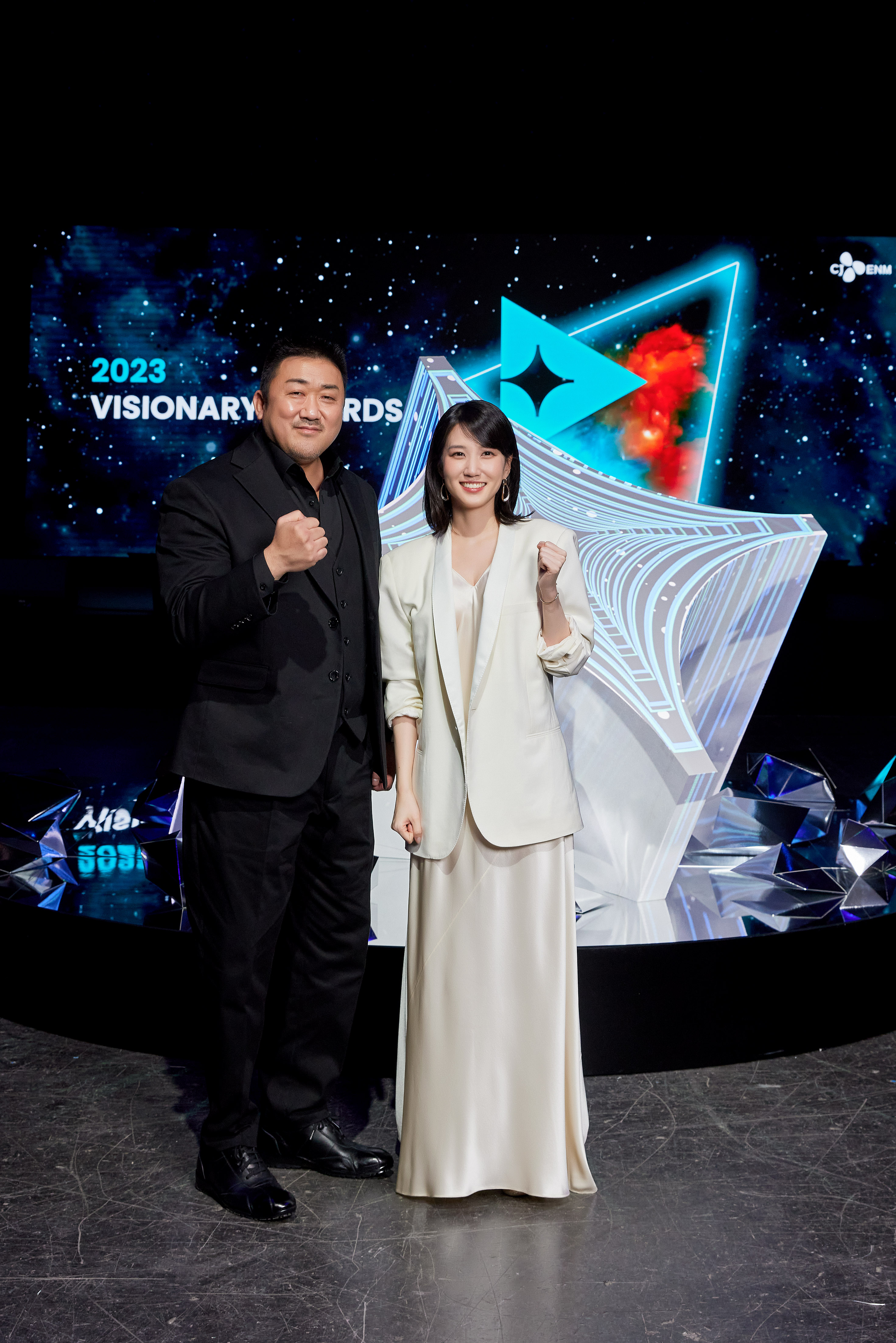 [방송]박은빈 “어떤 비전 있나 매일 알아가는 과정”… CJ ENM ‘비저너리 어워즈’ 선정 | YTN