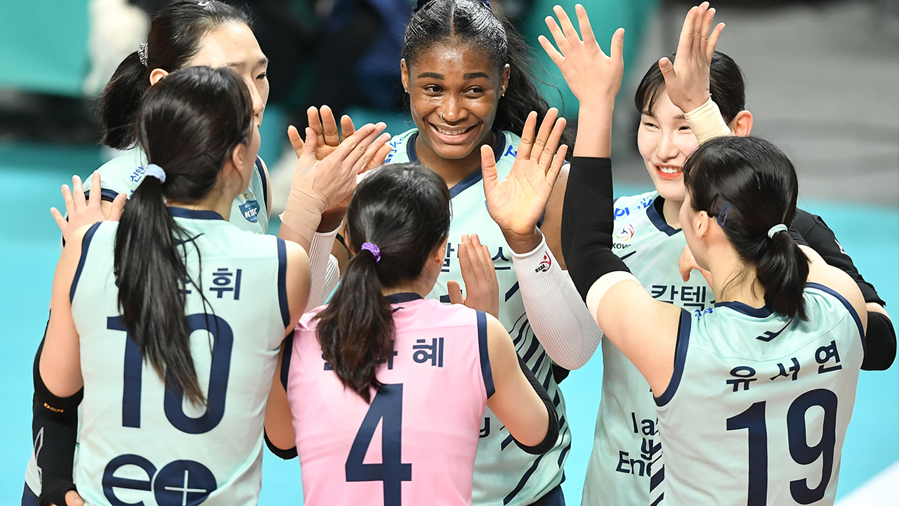 [스포츠]GS칼텍스·한전, 나란히 4위로 점프..."봄 배구 보인다!" | YTN