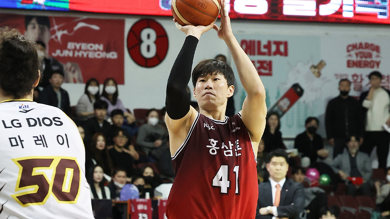 [스포츠]돌아온 '건강한 오세근'...KGC인삼공사 선두 질주 이끈다 | YTN