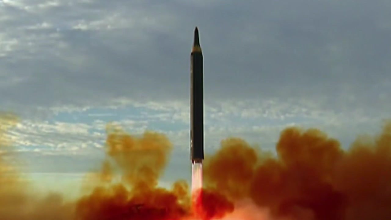 [정치]北, 올해 두 번째 탄도미사일 발사...ICBM 가능성 | YTN