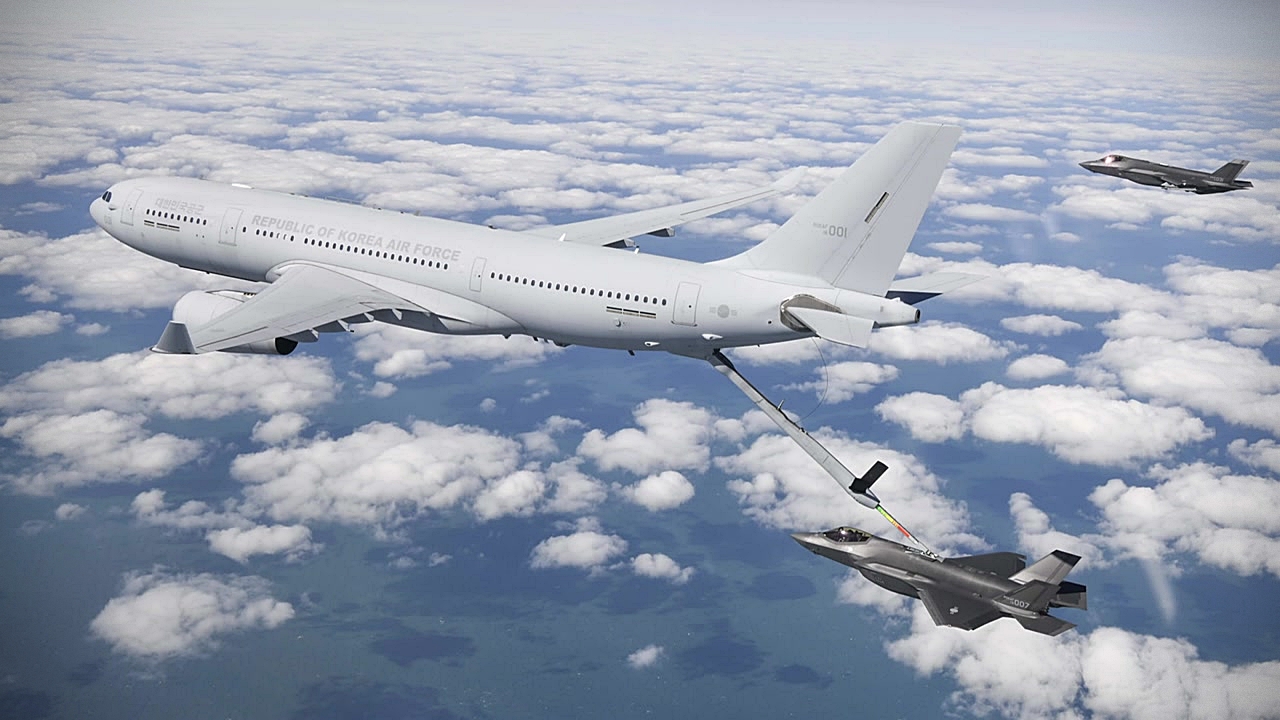 [정치]"공군기지 타격" 북 위협에...군, F-35A 급유모습 첫 공개 | YTN