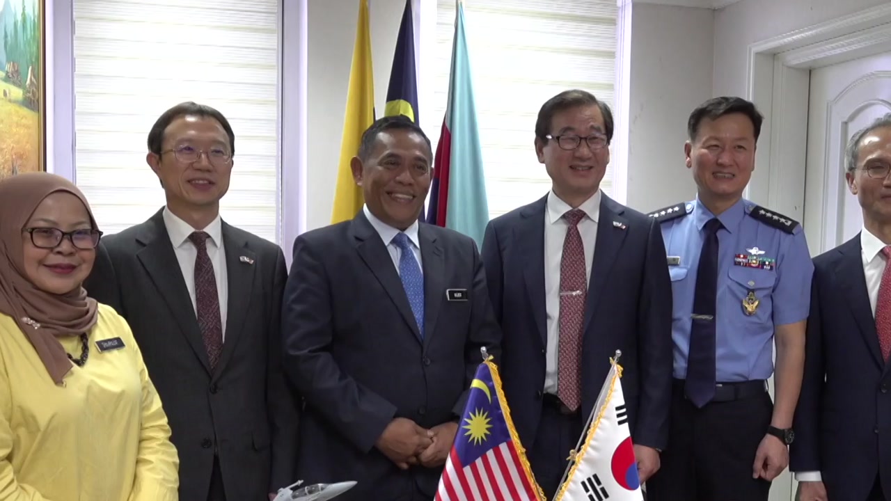 [정치]KAI, 말레이시아에 FA-50 경공격기 18대 수출...1조2천억 원 규모 | YTN