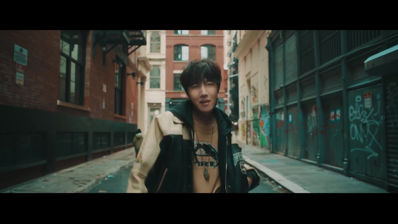 [문화]BTS 제이홉 솔로 신곡 '온 더 스트리트' 80개국 아이튠즈 1위 | YTN