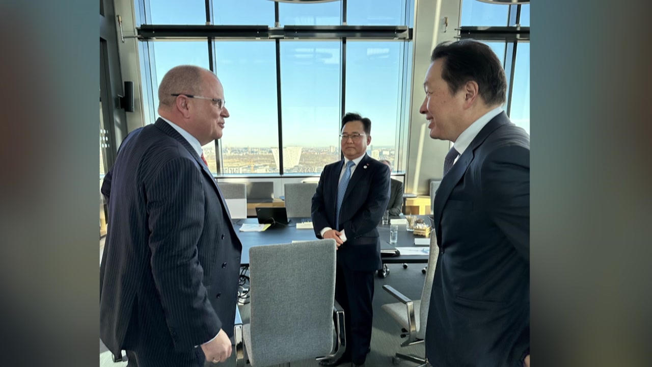 [경제][기업] SK 최태원, 덴마크 풍력터빈 CEO 만나 협력방안 논의 | YTN
