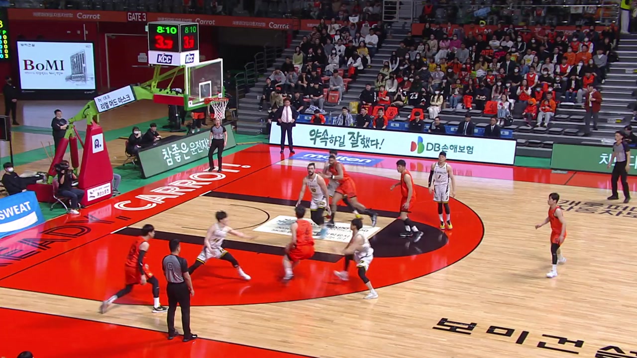 [스포츠]이정현 30점 9어시스트 '원맨쇼'...캐롯, LG 5연승 저지 | YTN