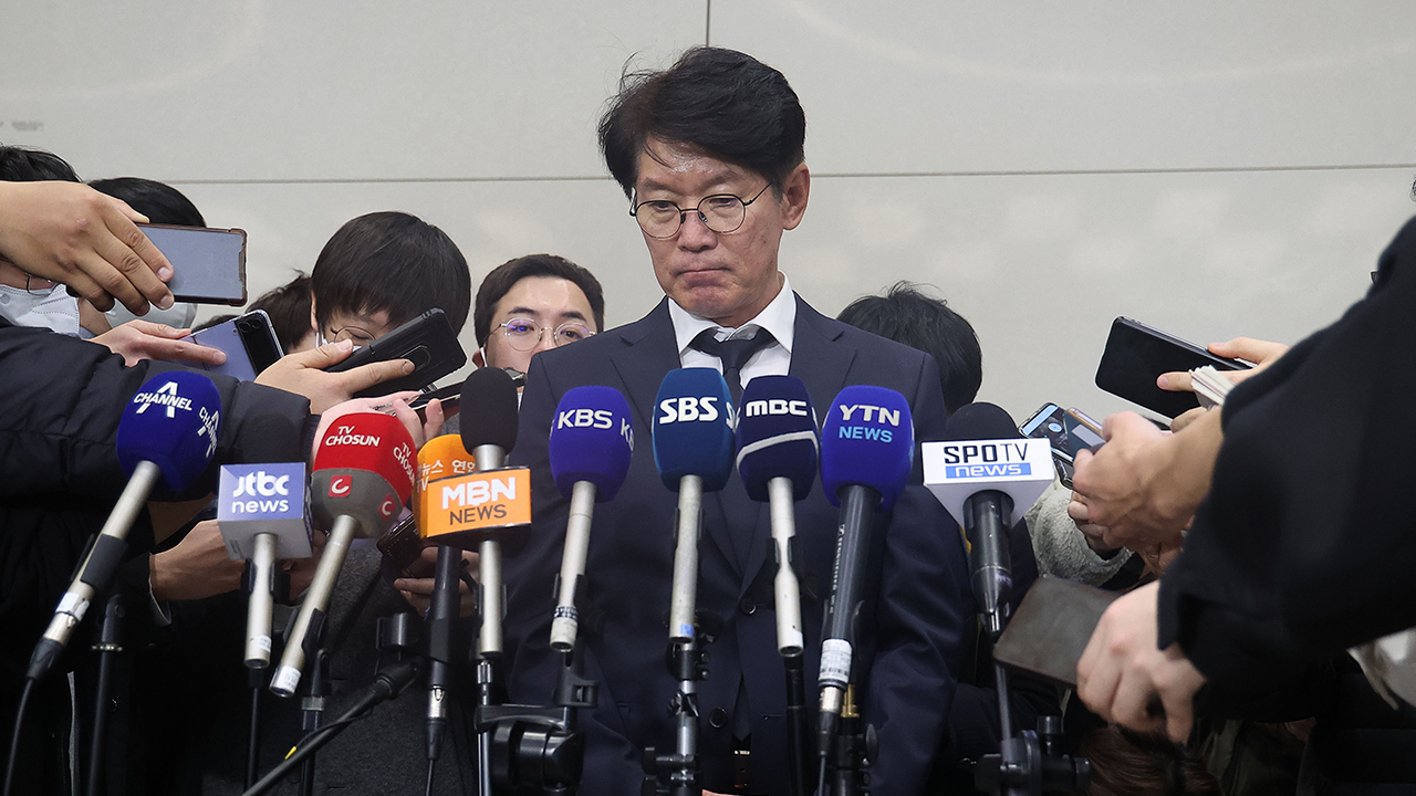 [스포츠]'3회 연속 1R 탈락' WBC 대표팀, 어두운 표정으로 귀국 | YTN