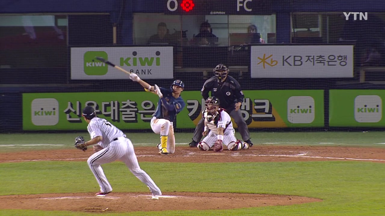 [스포츠]NC, 연장서 LG 꺾고 가장 먼저 10승·단독 선두 등극 | YTN