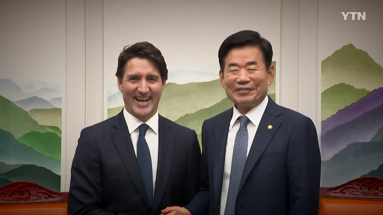 [정치][영상] 188cm 캐나다 총리 매너 다리...국회에서 위아래 댄스(?) | YTN