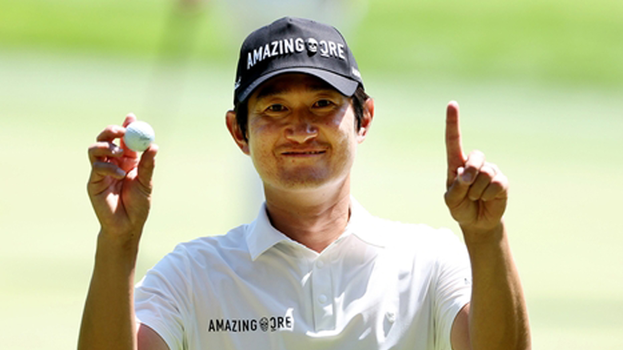 [스포츠]'홀인원' 장동규, KPGA 하나은행 인비테이셔널 3R 공동 선두 | YTN