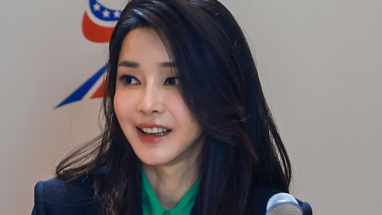 [정치]김건희 여사 "K-컬처 영업사원 역할"...첫 외신 인터뷰 | YTN