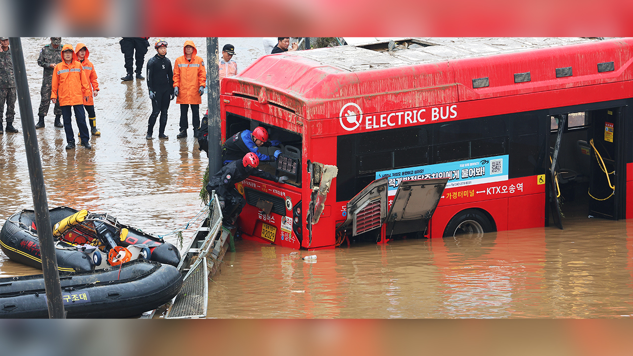 [사회]'14명 사망' 오송 지하차도 참사..."112 신고에도 아무 조치 없어" | YTN