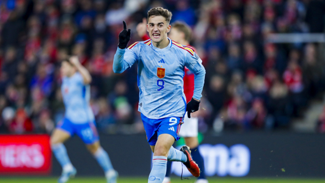 [스포츠]'가비 결승골' 스페인, 유로 2024 본선행 확정 | YTN