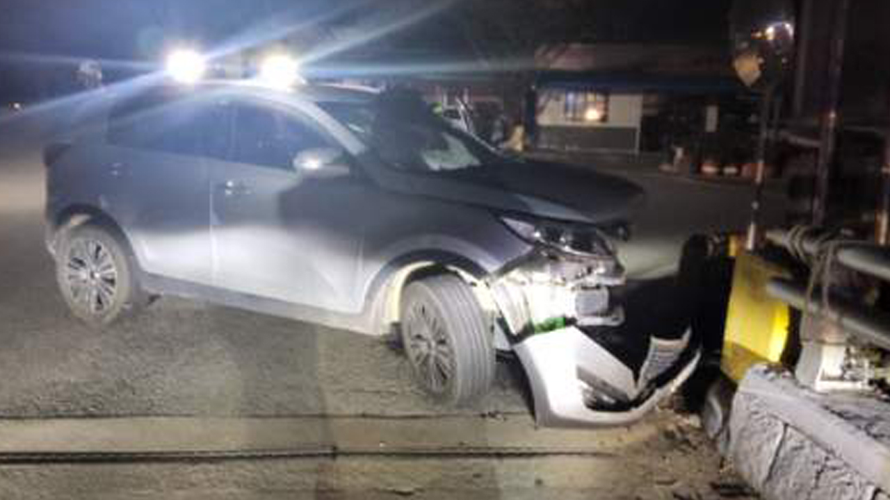 [전국]경북 영덕에서 SUV가 가드레일 충돌...운전자 1명 숨져 | YTN