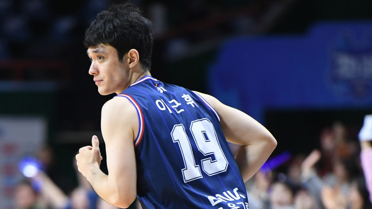 [스포츠]'이근휘 3점 슛 5개' KCC, 현대모비스 꺾고 4연승 | YTN