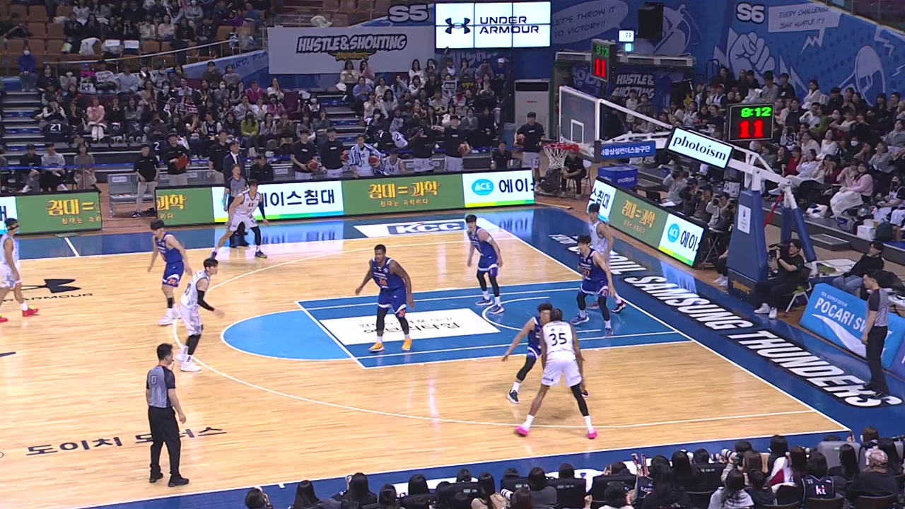 [스포츠]프로농구 kt, 서울 삼성 꺾고 5연승 질주 | YTN