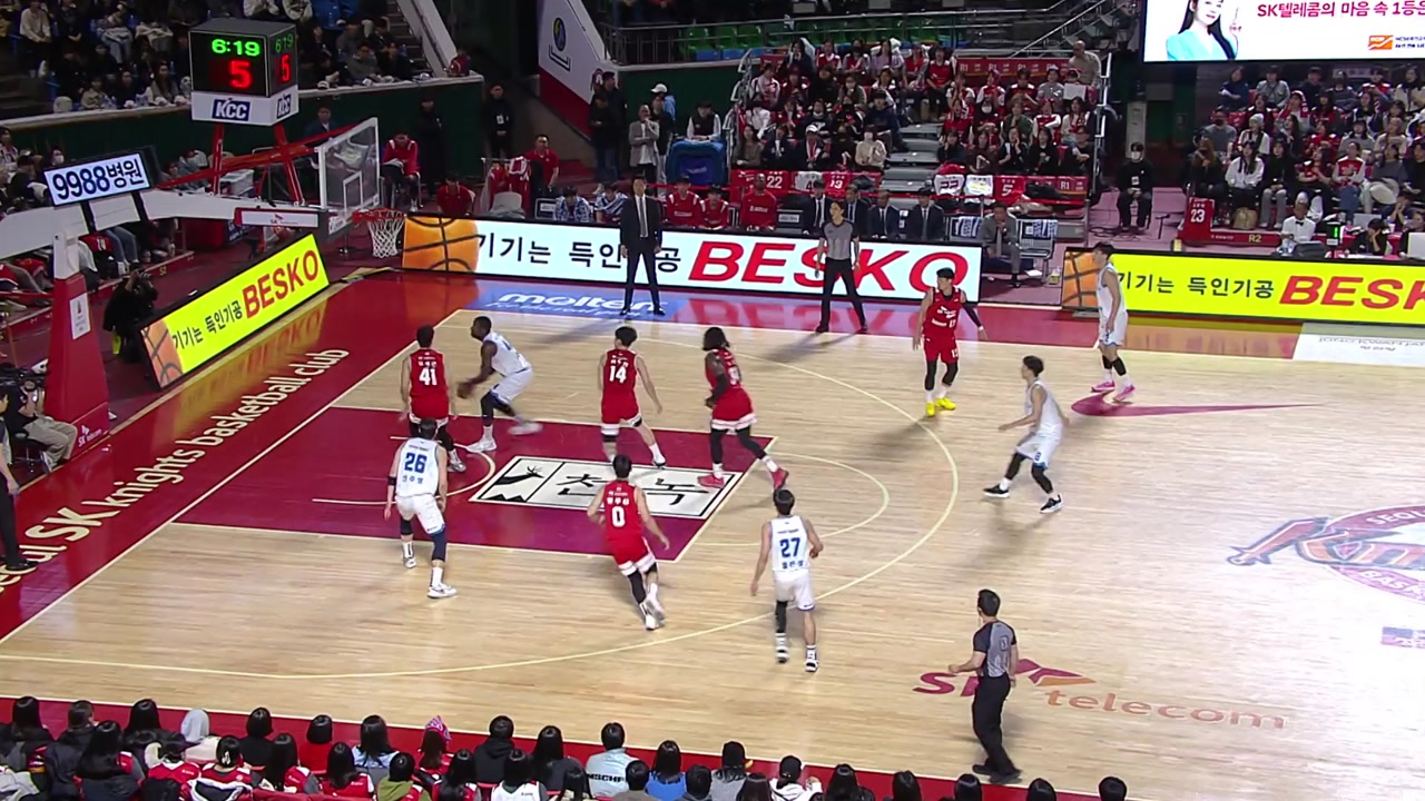 [스포츠]한국가스공사 거침없는 상승세...2위 SK도 제압 | YTN