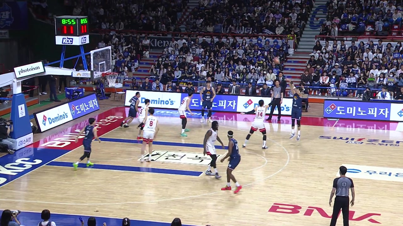 [스포츠]KCC, SK에 3연승으로 4강 PO 진출 | YTN