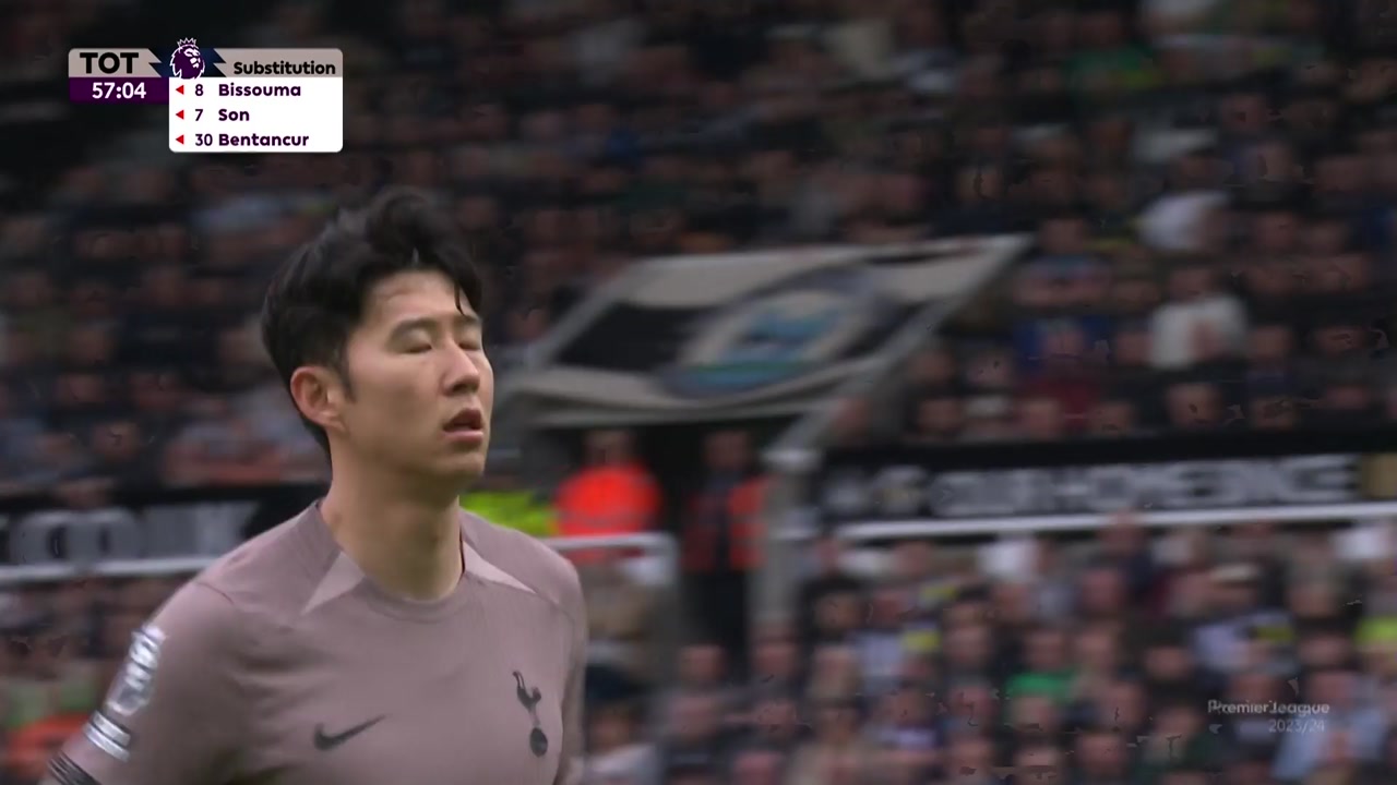 [스포츠]손흥민, 후반 13분 교체 아웃...황희찬은 복귀 | YTN