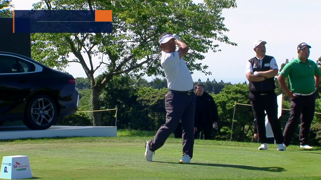 [스포츠]'54살' 최경주, SK텔레콤 오픈 2R 6타 차 단독 선두 | YTN