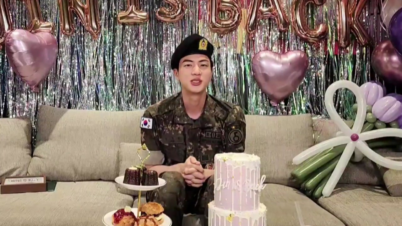 [문화]BTS 데뷔 11주년...더위 뚫고 모인 전 세계 '아미' | YTN